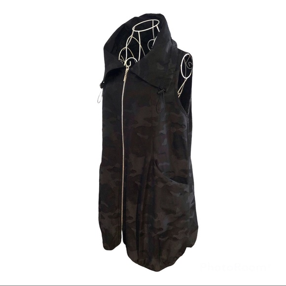 Comfy USA | Jackets & Coats | Sun Kim Comfy Usa Black Collared Camo ...